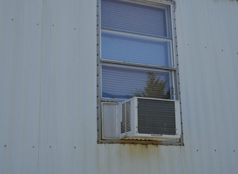 Window AC Units Vs. Ductless Mini Splits: Pros And Cons